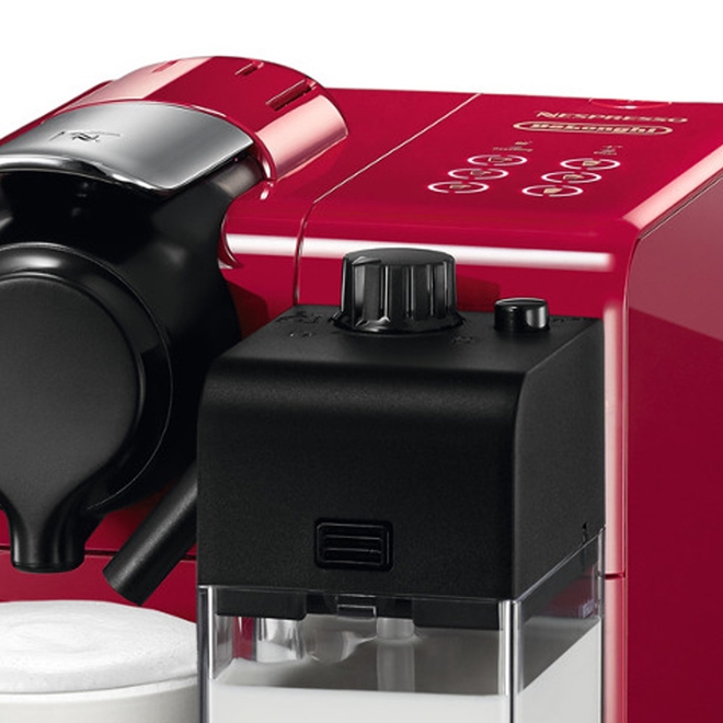 Cafeteira Nespresso Lattissima Touch 19 Bar F511 com P Multisom