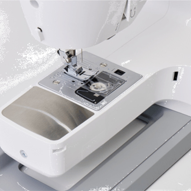 Máquina de Costura Singer Elite CE677 Branca Bivolt Multisom